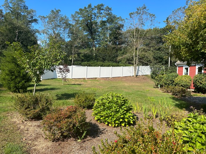 Dogwood Haven Vinyl Privacy Fence in Sandwich | ABS Fence Inc.