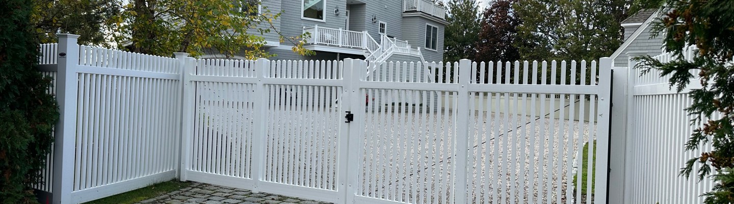 6’ Chestnut Yard Enclosure with 20’ Double Drive Gate | ABS Fence Inc.